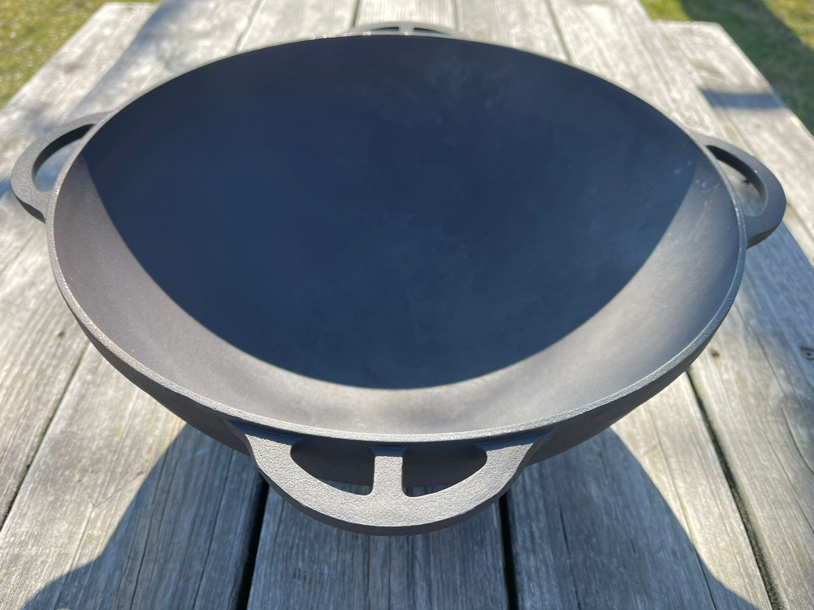 Cast Iron Cauldron 12L / WOK with Lid – Timeless Steel